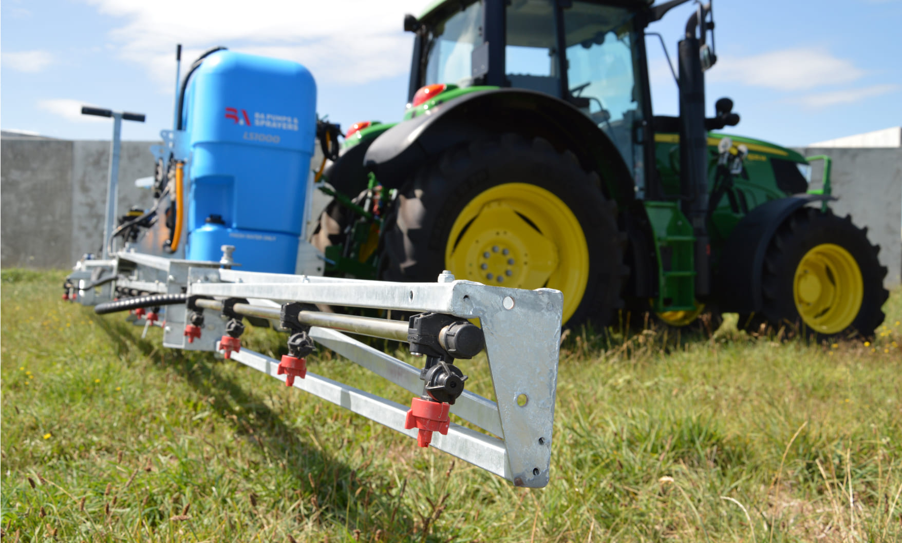 1000-1300L LS Series - BA Pumps & Sprayers